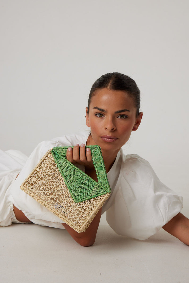 ODELIA – APAYA LLC